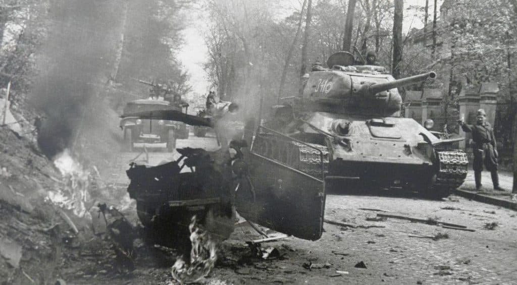 The Battle Of Berlin: April 25th 1945 - Berlin Is Encircled & The ...